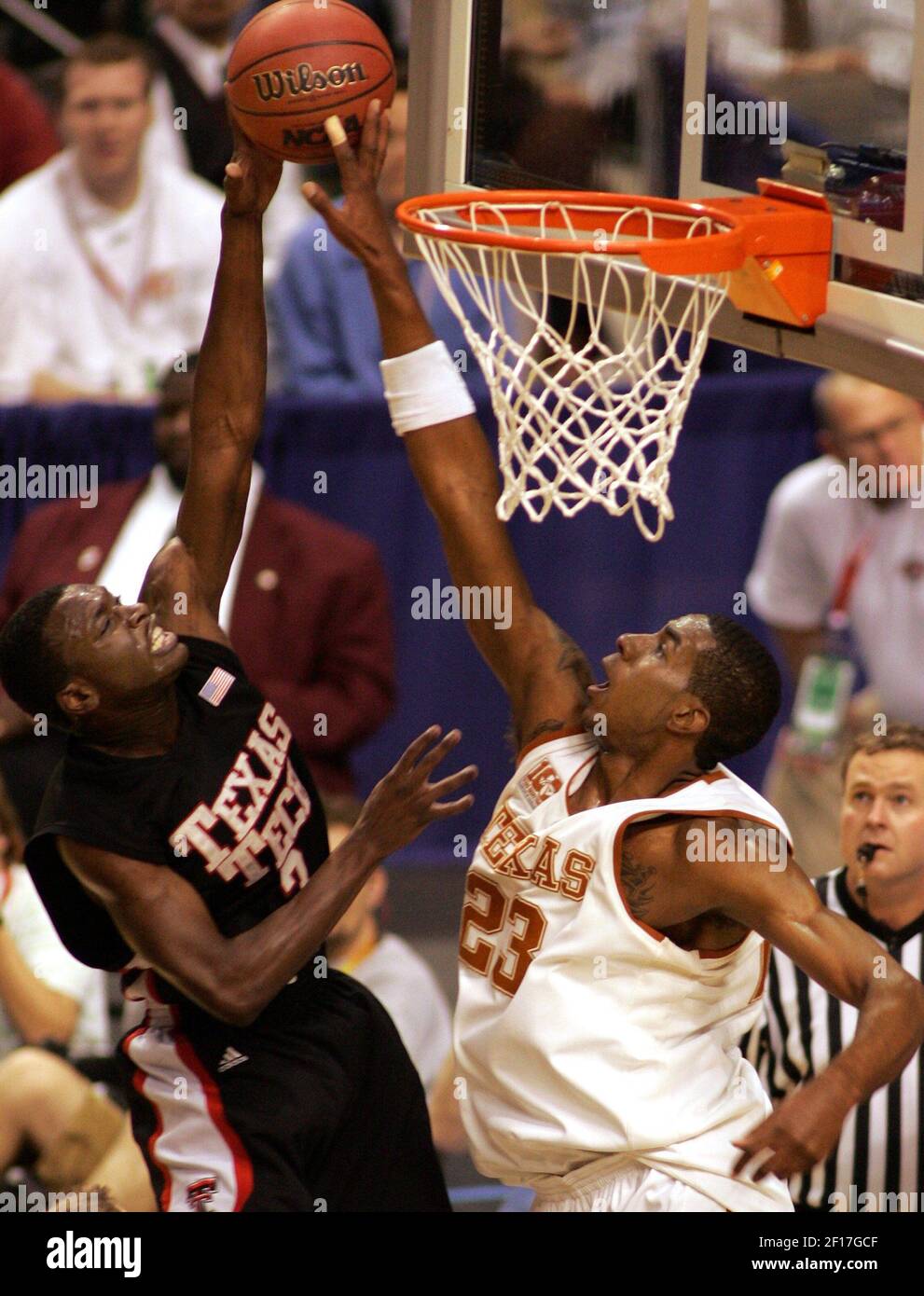 Lamarcus Aldridge Block