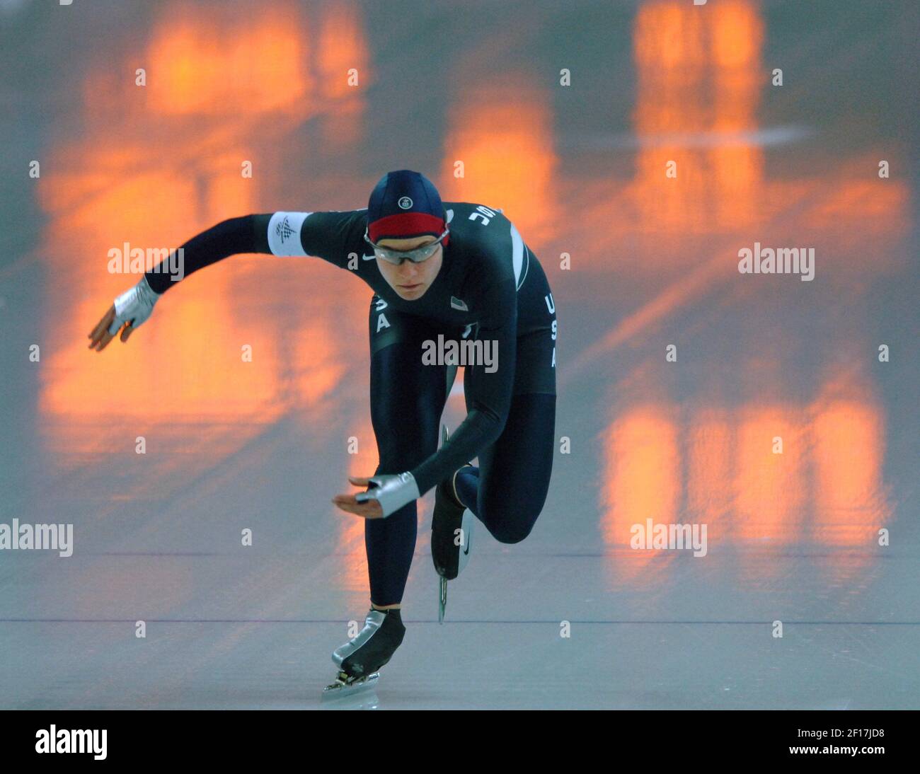 USA's Catherine Raney skates up a straightaway during the Ladies' 1500 ...