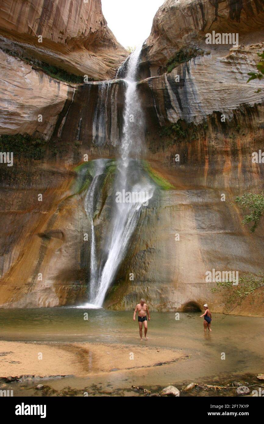 The pool at the base of Lower Calf Creek Falls, near Escalante, Utah ...
