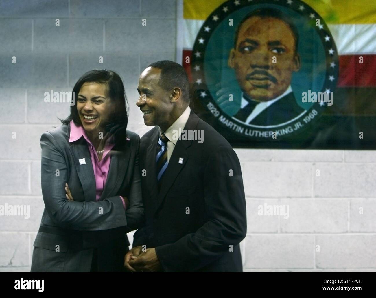 Lynn Swann (right) and his wife Dr. Charena Swann are all smiles during ...