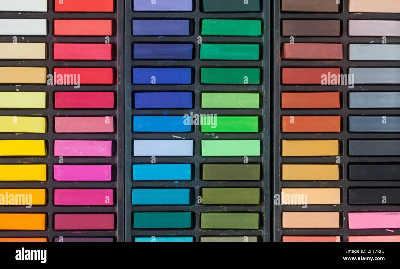 Colorful palette hi-res stock photography and images - Alamy