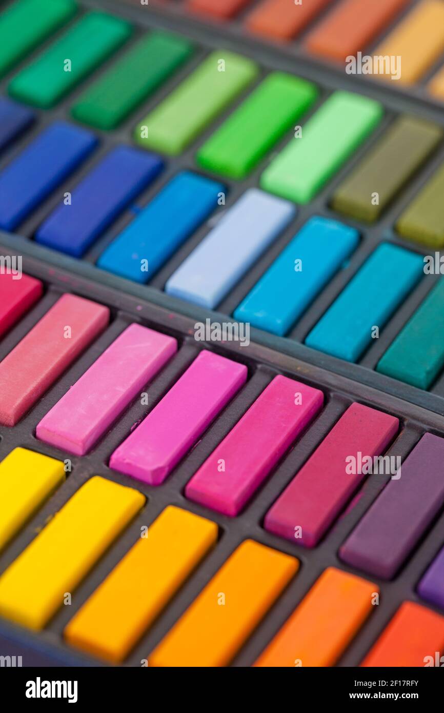 Colorful palette hi-res stock photography and images - Alamy