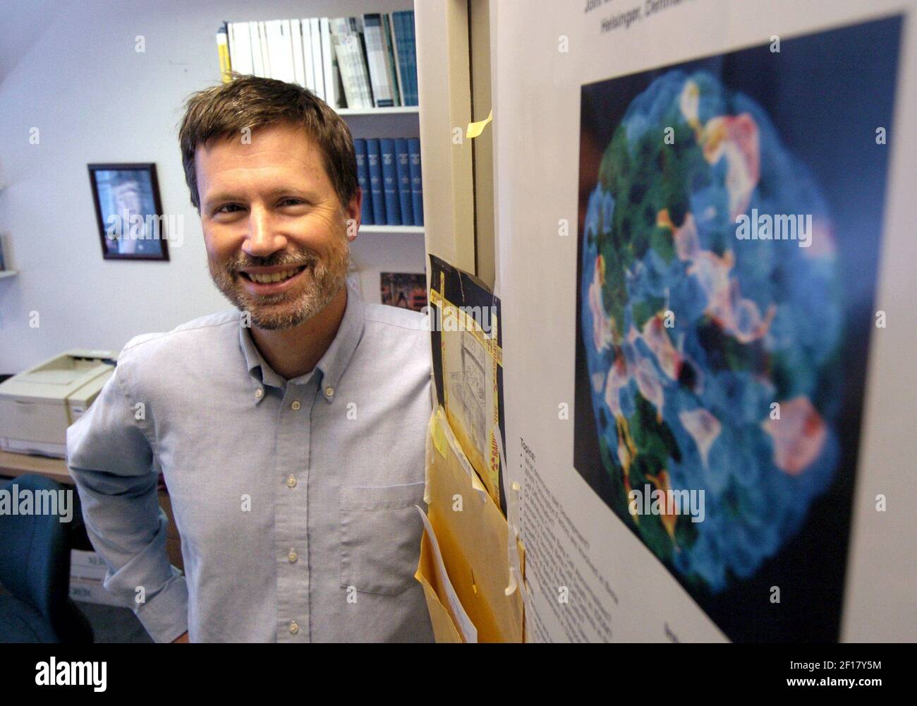 KRT US NEWS STORY SLUGGED: SCI-STEMCELLS KRT PHOTOGRAPH BY KARL MONDON ...