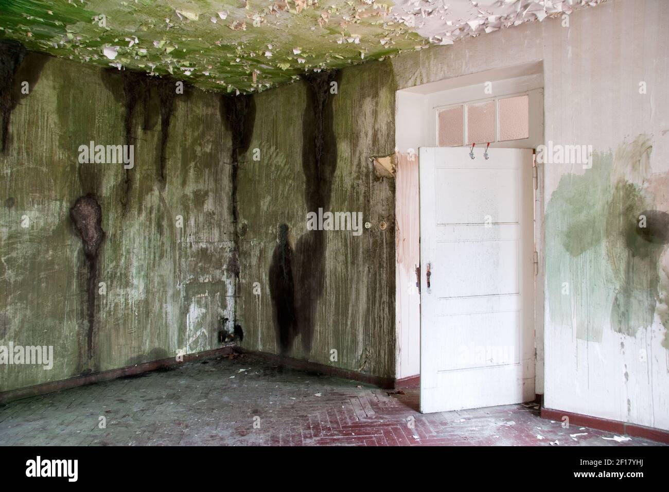 Room disorder hi-res stock photography and images - Alamy