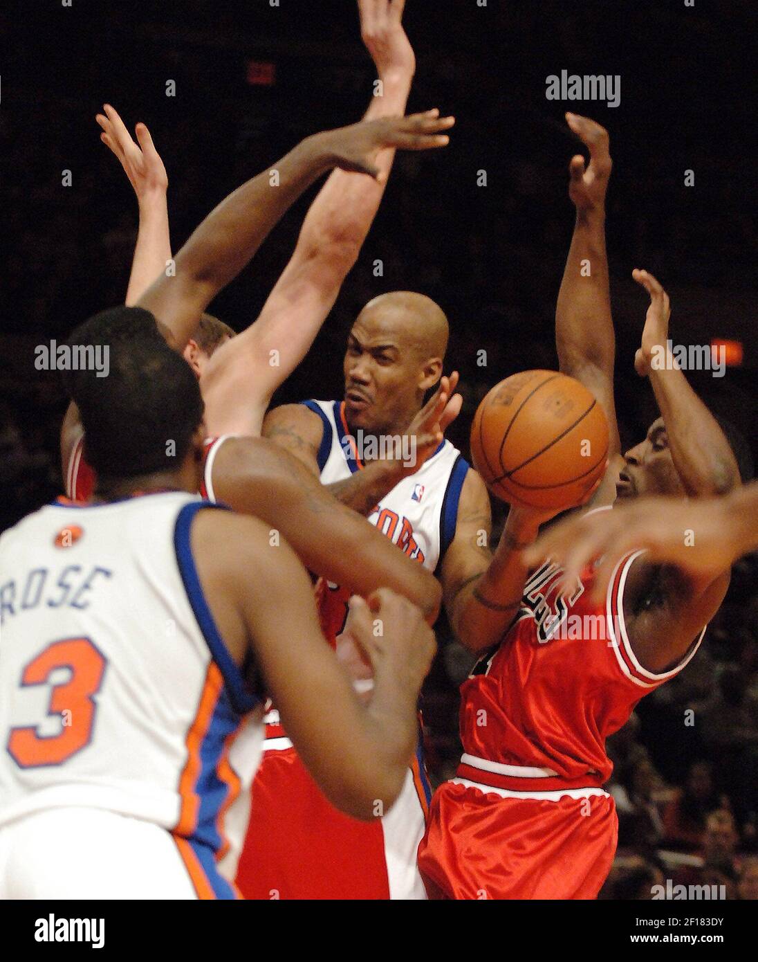 KRT SPORTS STORY SLUGGED: BKN-BULLS-KNICKS KRT PHOTOGRAPH BY J. CONRAD WILLIAMS JR/NEWSDAY (NEW ...