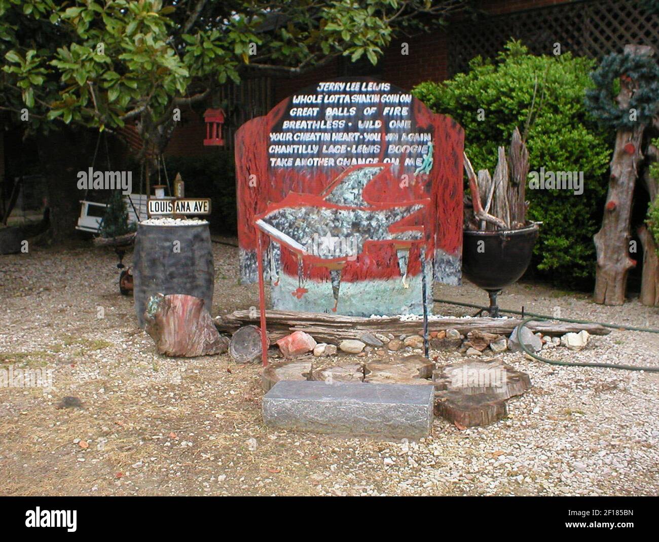 KRT TRAVEL STORY SLUGGED: UST-FERRIDAY KRT PHOTO BY JOHN BORDSEN ...