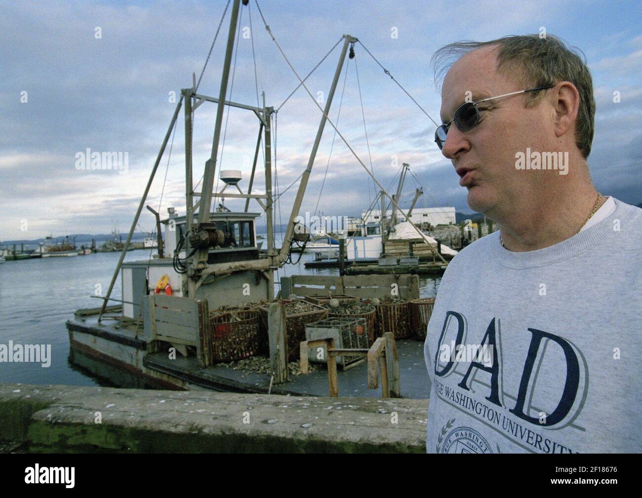 -- NO MAGS, NO SALES -- KRT US NEWS STORY SLUGGED: ENV-OYSTERMEN KRT ...
