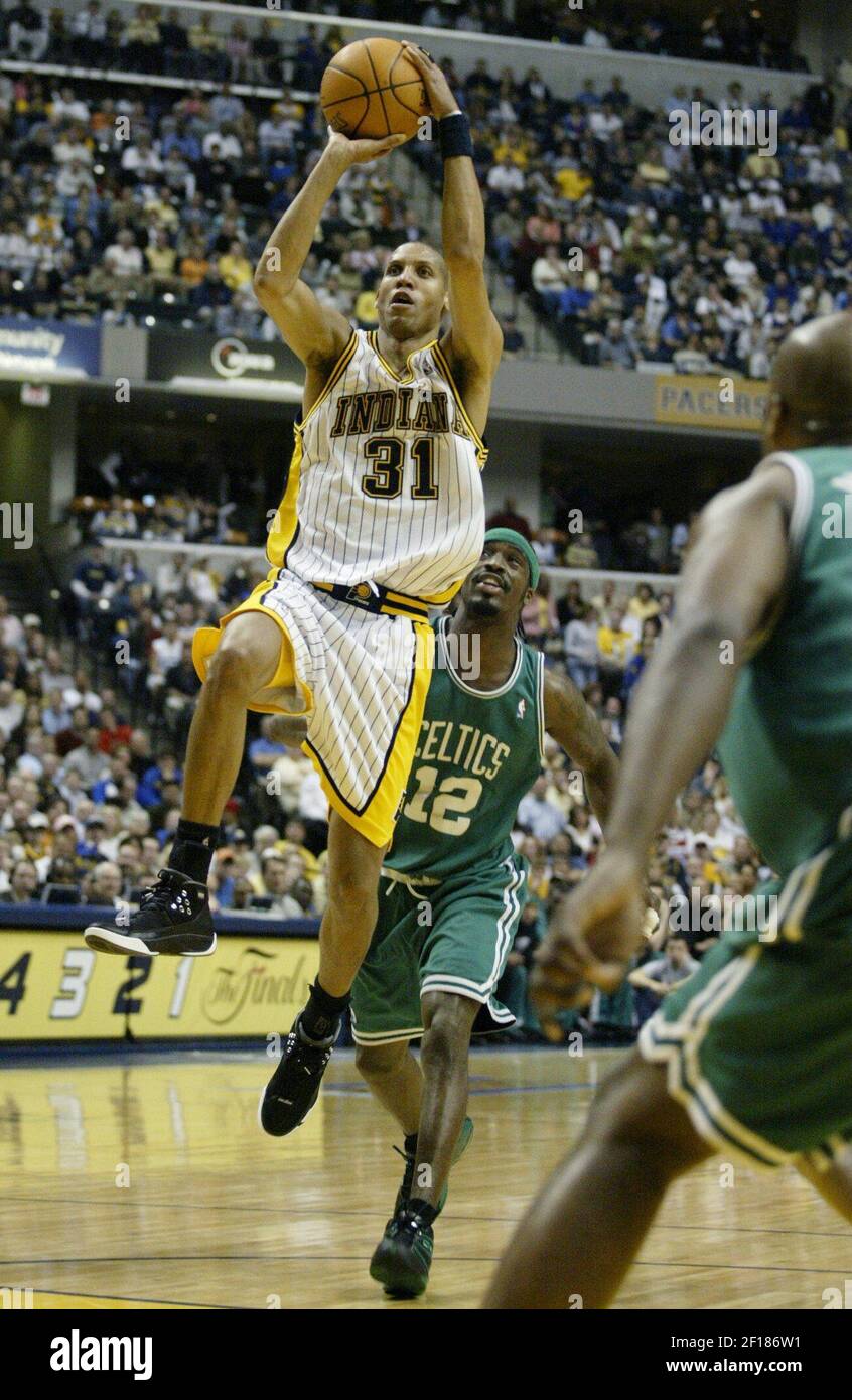 -- NO MAGS, NO SALES -- KRT SPORTS STORY SLUGGED: CELTICS-PACERS KRT ...