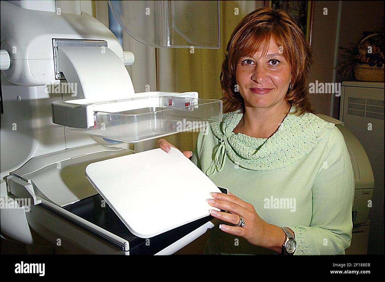 KRT LIFESTYLE STORY SLUGGED: HEALTH-MAMMOGRAPHY KRT PHOTOGRAPH BY BETH ...