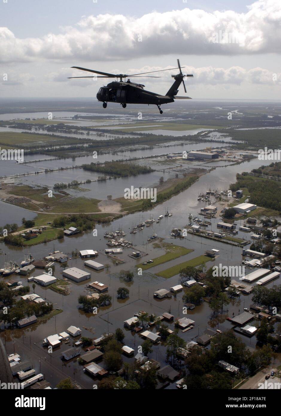 KRT US NEWS STORY SLUGGED: WEA-RITA KRT PHOTOGRAPH BY IAN MCVEA/FORT ...