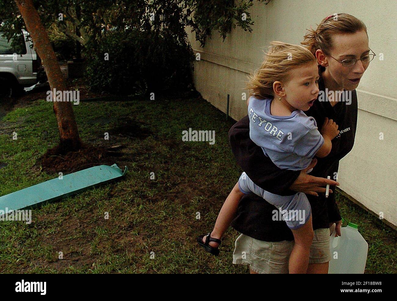 KRT US NEWS STORY SLUGGED: WEA-KATRINA KRT PHOTOGRAPH BY PATRICK ...