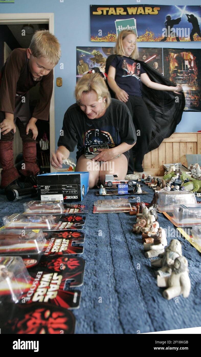 KRT LIFESTYLE STORY SLUGGED: HOME-STARWARS KRT PHOTOGRAPH BY JOSEPH REY ...