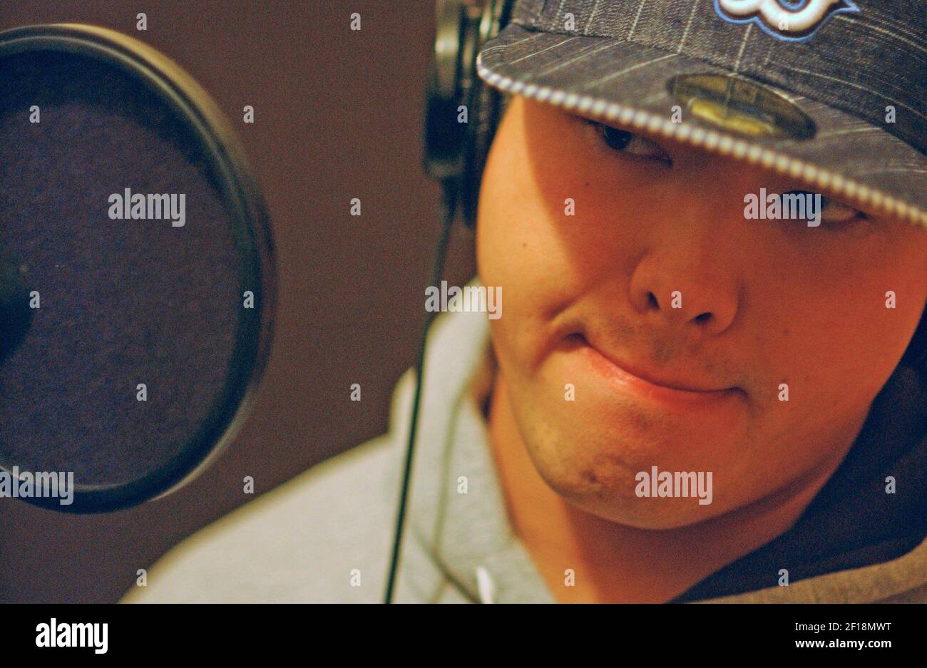 KRT ENTERTAINMENT STORY SLUGGED: MUS-ROYKIM KRT PHOTOGRAPH BY MICHAEL ...