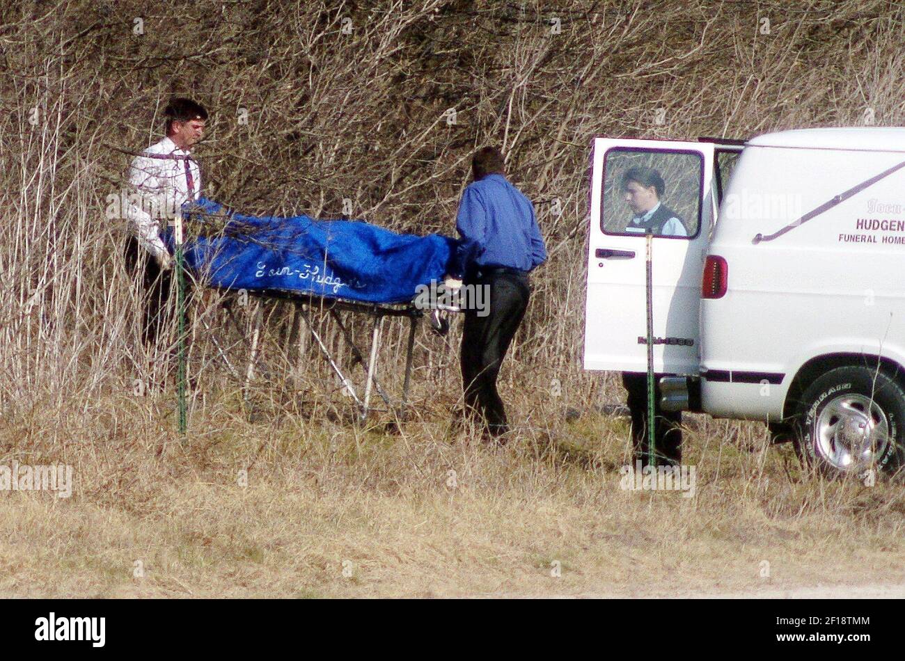 -- NO MAGS, NO SALES -- KRT US NEWS STORY SLUGGED: SLAINFAMILY KRT ...