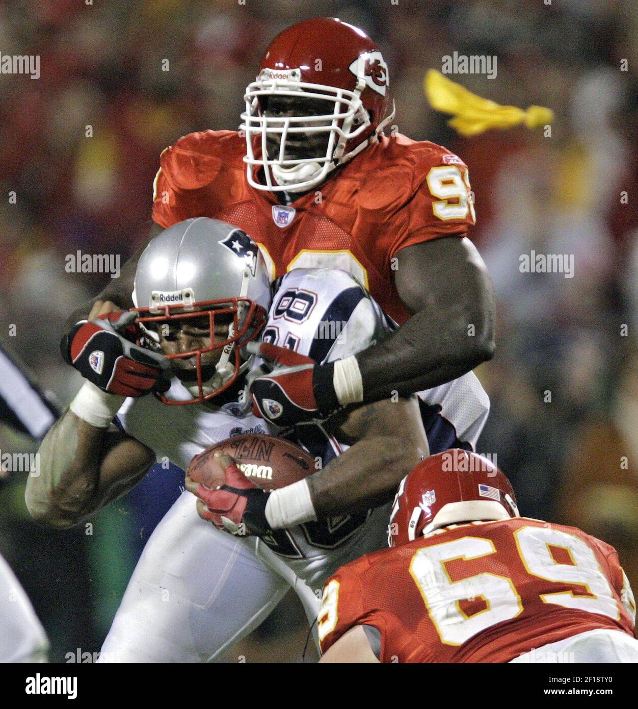 KRT SPORTS STORY SLUGGED: PATRIOTS-CHIEFS KRT PHOTOGRAPH BY SHANE ...