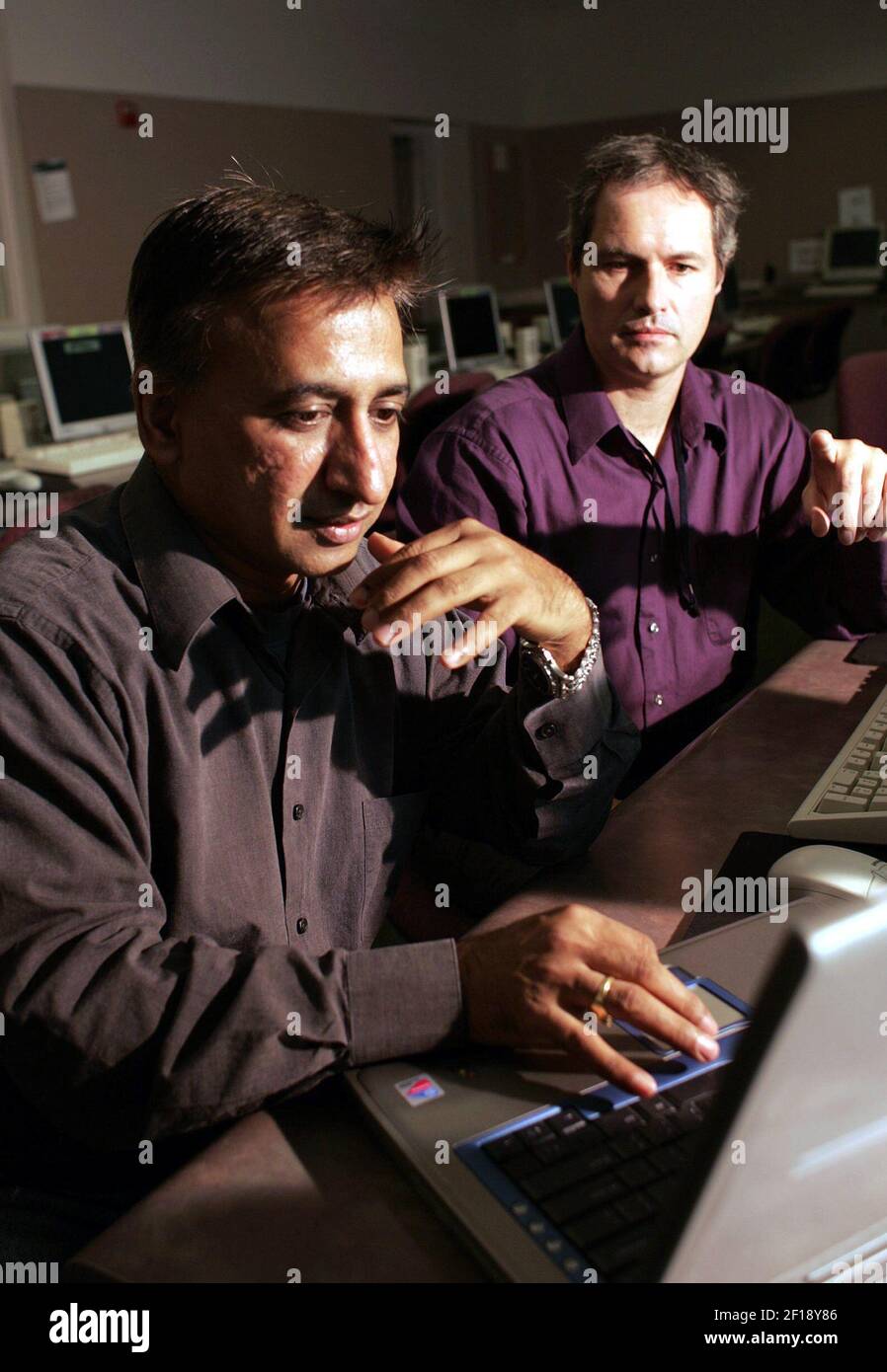 KRT BUSINESS STORY SLUGGED: CPT-GEEKMUSIC KRT PHOTOGRAPH BY GARY REYES ...