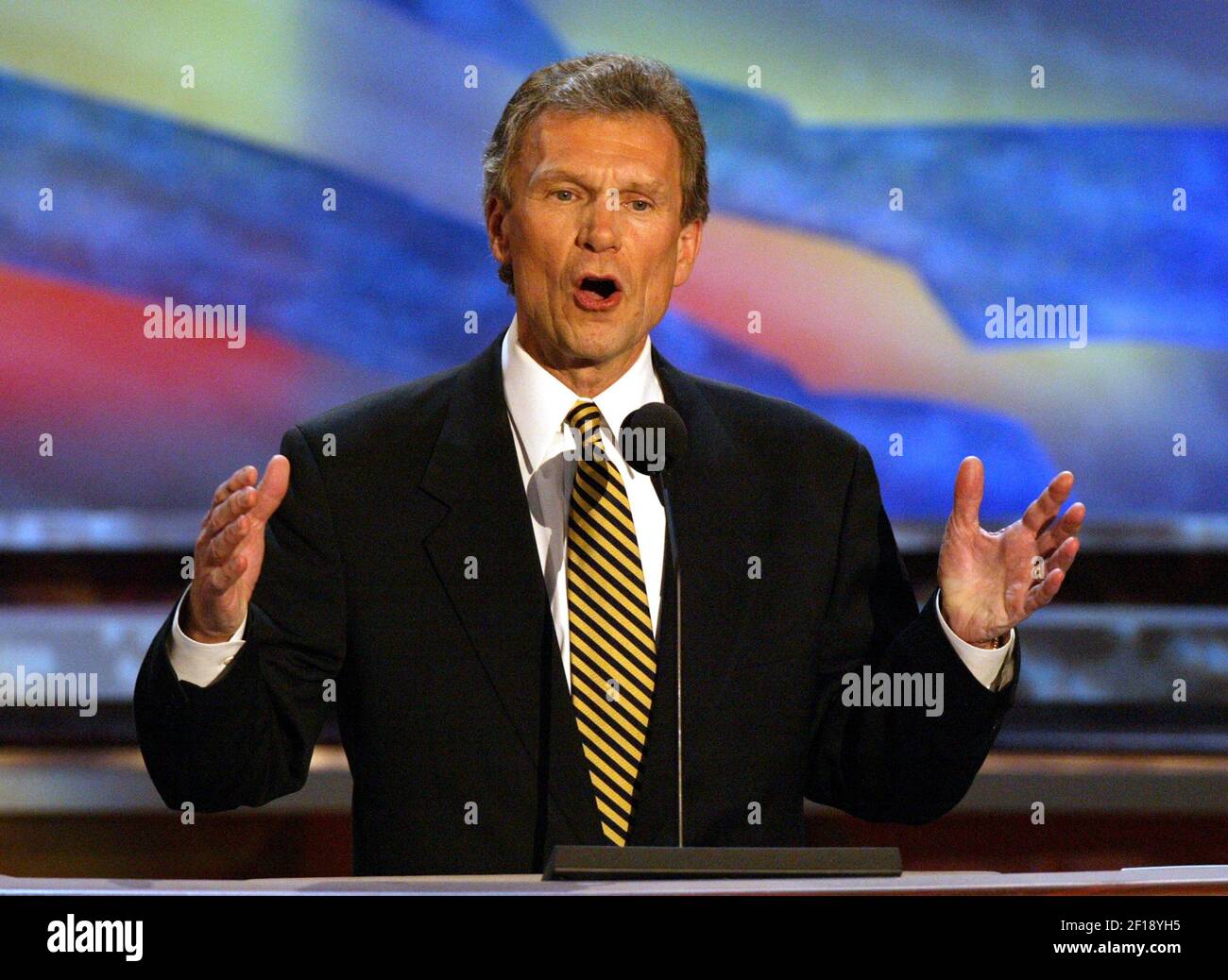 KRT US NEWS STORY SLUGGED: CVN-DEMOCRATS KRT PHOTO BY RICHARD MICHAEL ...