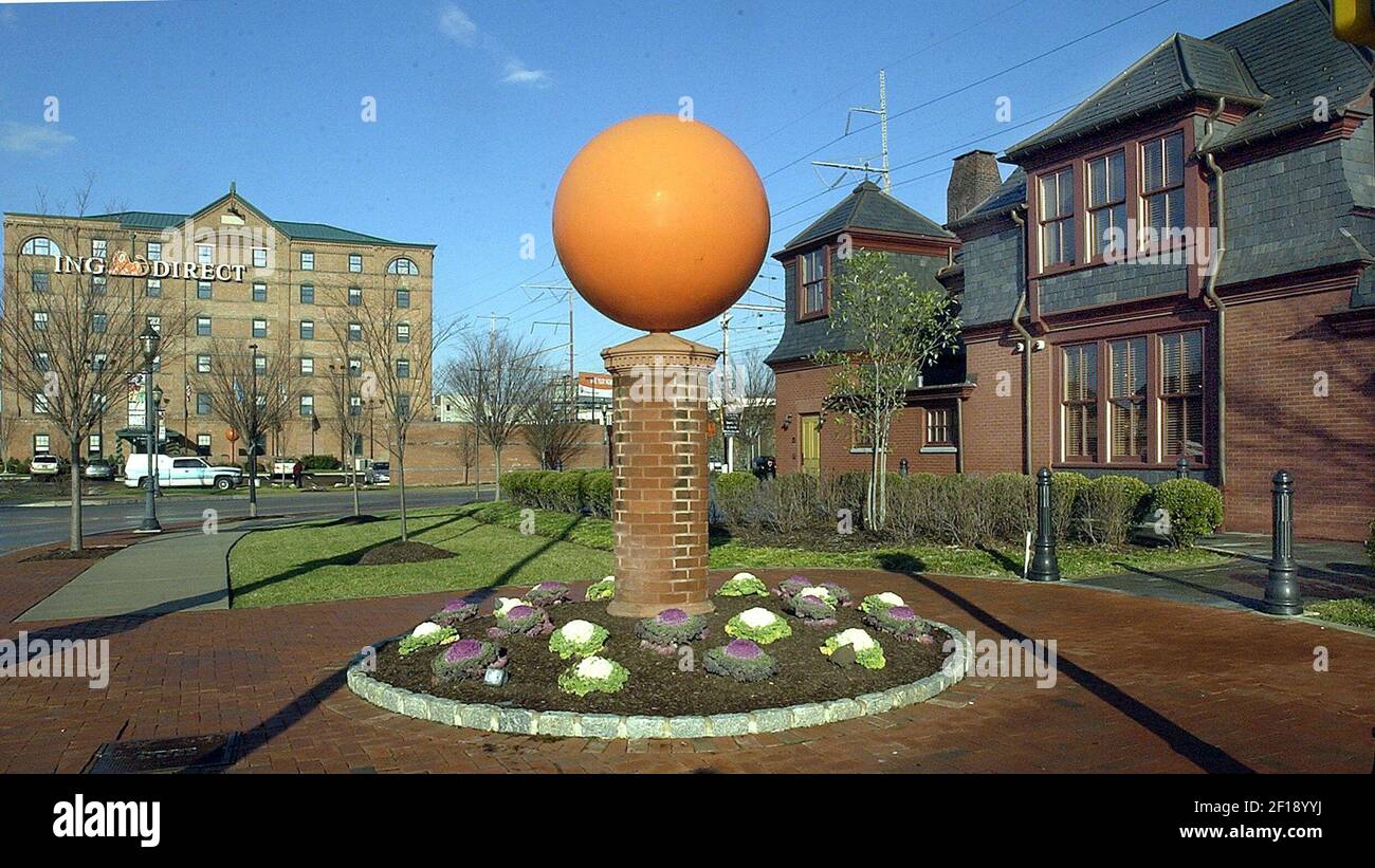 KRT BUSINESS STORY SLUGGED: PFP-INGBANK KRT PHOTOGRAPH BY BONNIE WELLER ...