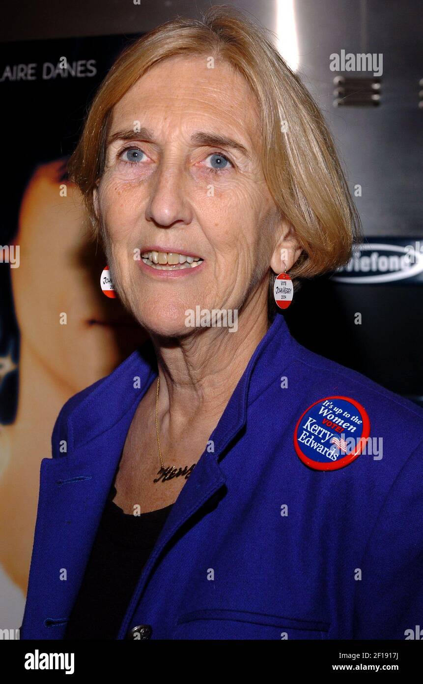 KRT ENTERTAINMENT STAND ALONE PHOTO SLUGGED: STAGEBEAUTY KRT PHOTOGRAPH ...