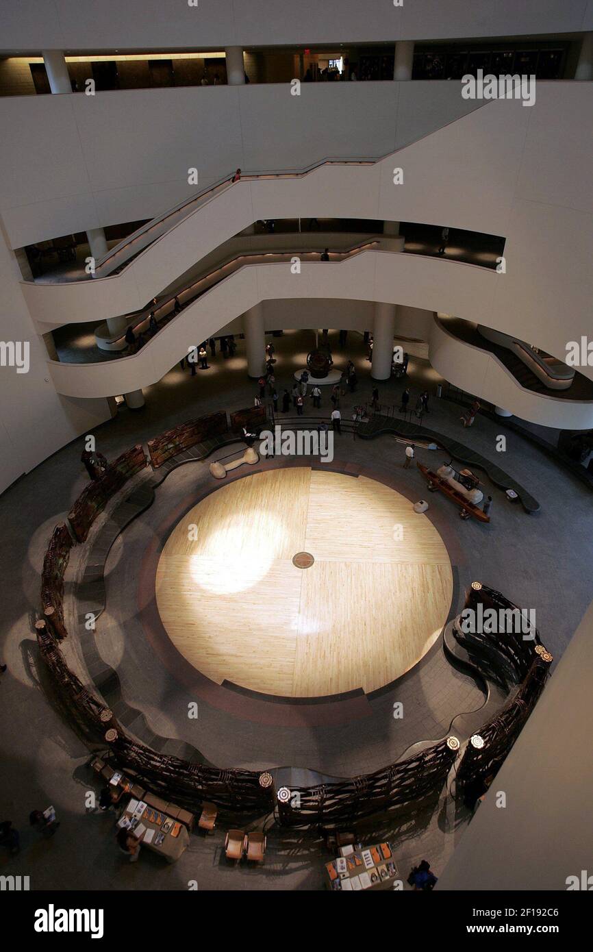 KRT US NEWS STORY SLUGGED: INDIANMUSEUM KRT PHOTO BY CHUCK KENNEDY/KRT ...