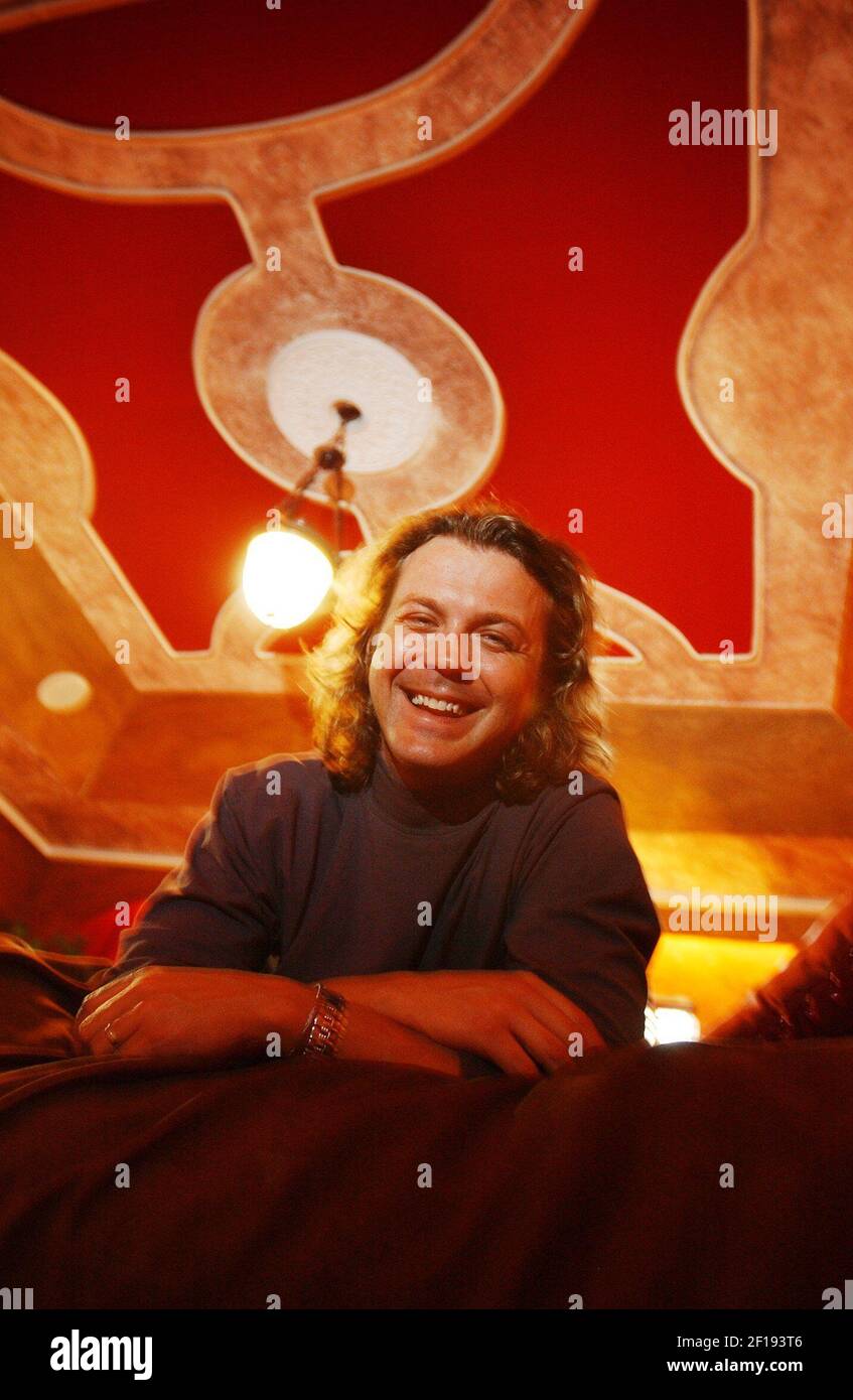 KRT ENTERTAINMENT STORY SLUGGED: SCI-MAMMOTHMAN KRT PHOTO BY ROBERTO ...