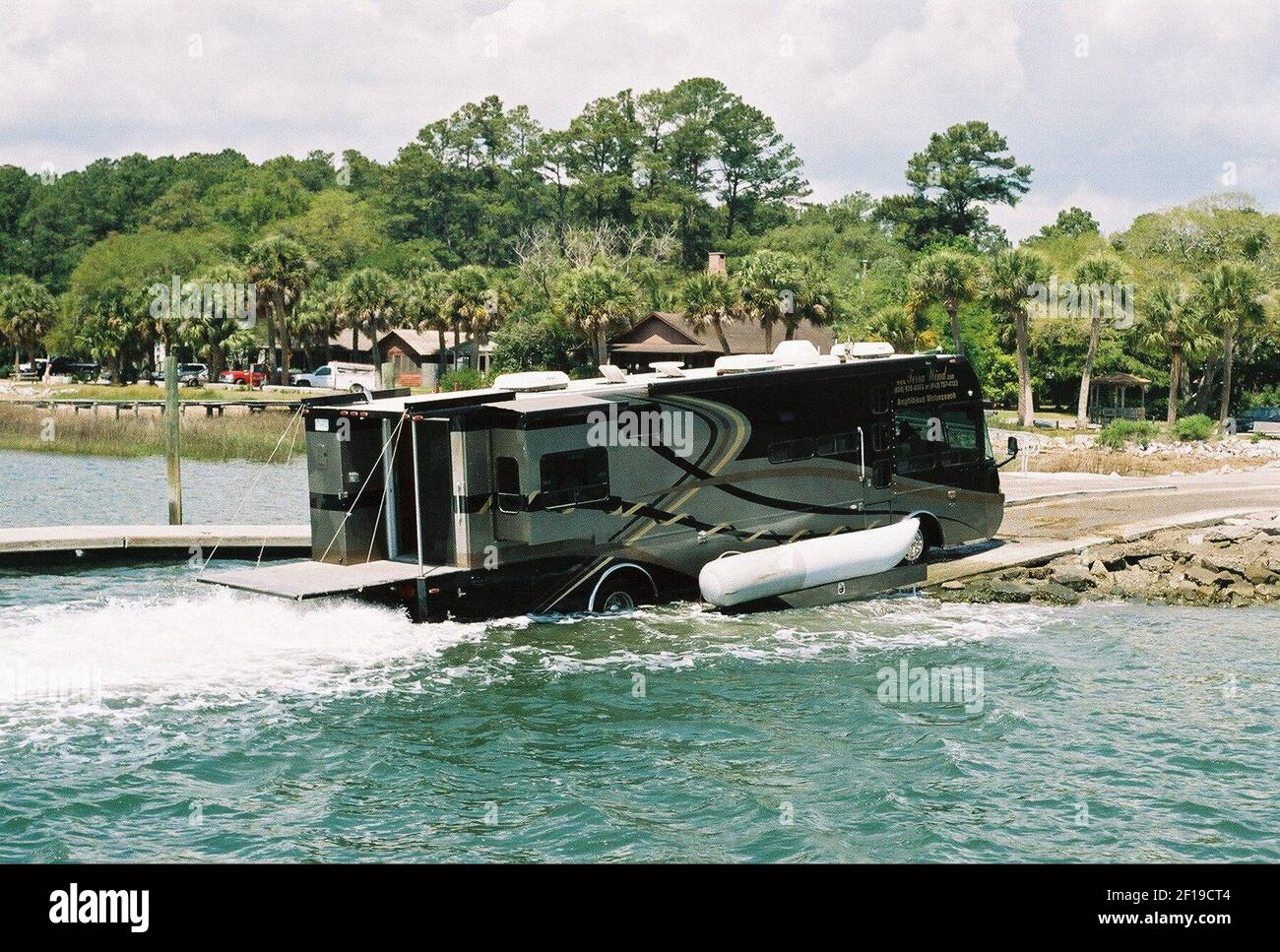 KRT BUSINESS STORY SLUGGED: AUTO-TERRAWIND KRT PHOTOGRAPH BY STEVEN ...