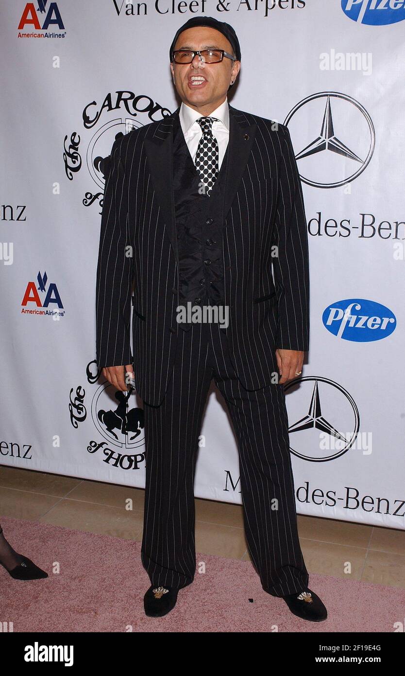 KRT STAND ALONE ENTERTAINMENT PHOTO SLUGGED: CAROUSELOFHOPE KRT ...