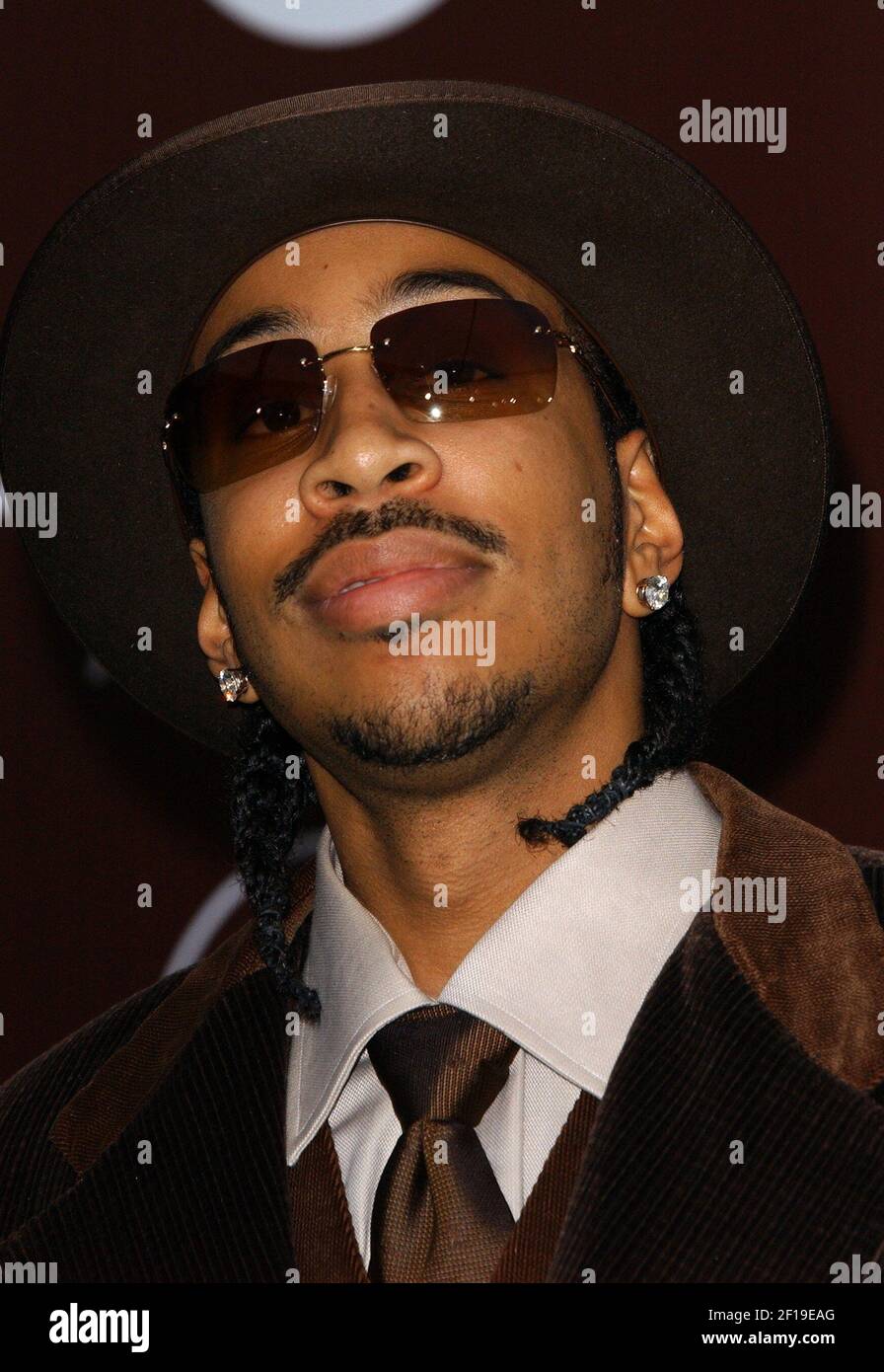 KRT ENTERTAINMENT STORY SLUGGED: MUS-GRAMMYS KRT PHOTOGRAPH BY HAHN ...