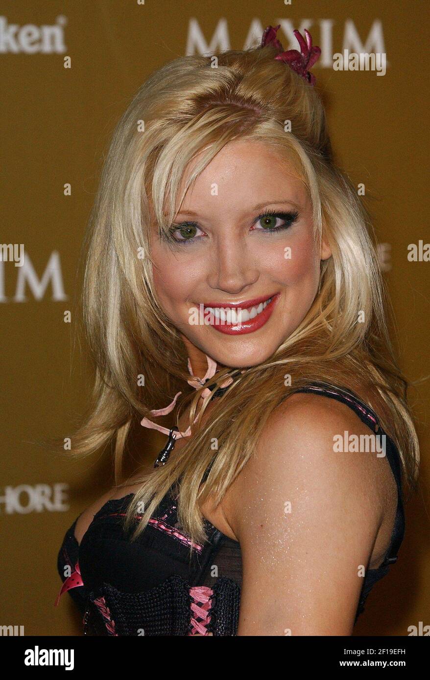 KRT STAND ALONE ENTERTAINMENT PHOTO SLUGGED: MAXIMHOT100 KRT PHOTOGRAPH ...