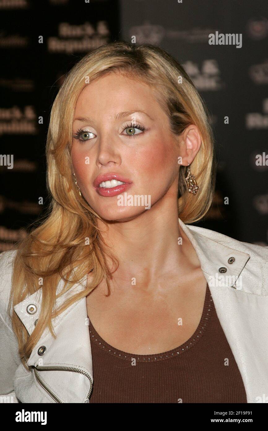 KRT ENTERTAINMENT STAND ALONE PHOTO SLUGGED: CADIALLACROCKFASHION KRT ...