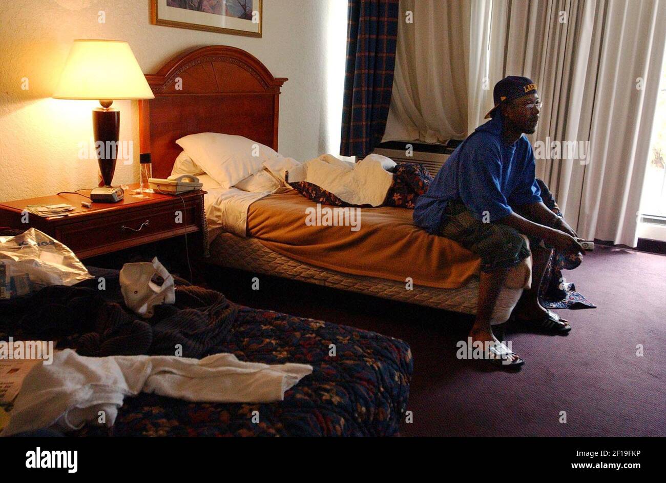 KRT US NEWS STORY SLUGGED: CRU-GROUNDEDWORKERS KRT PHOTOGRAPH BY CANDACE BARBOT/MIAMI HERALD ...