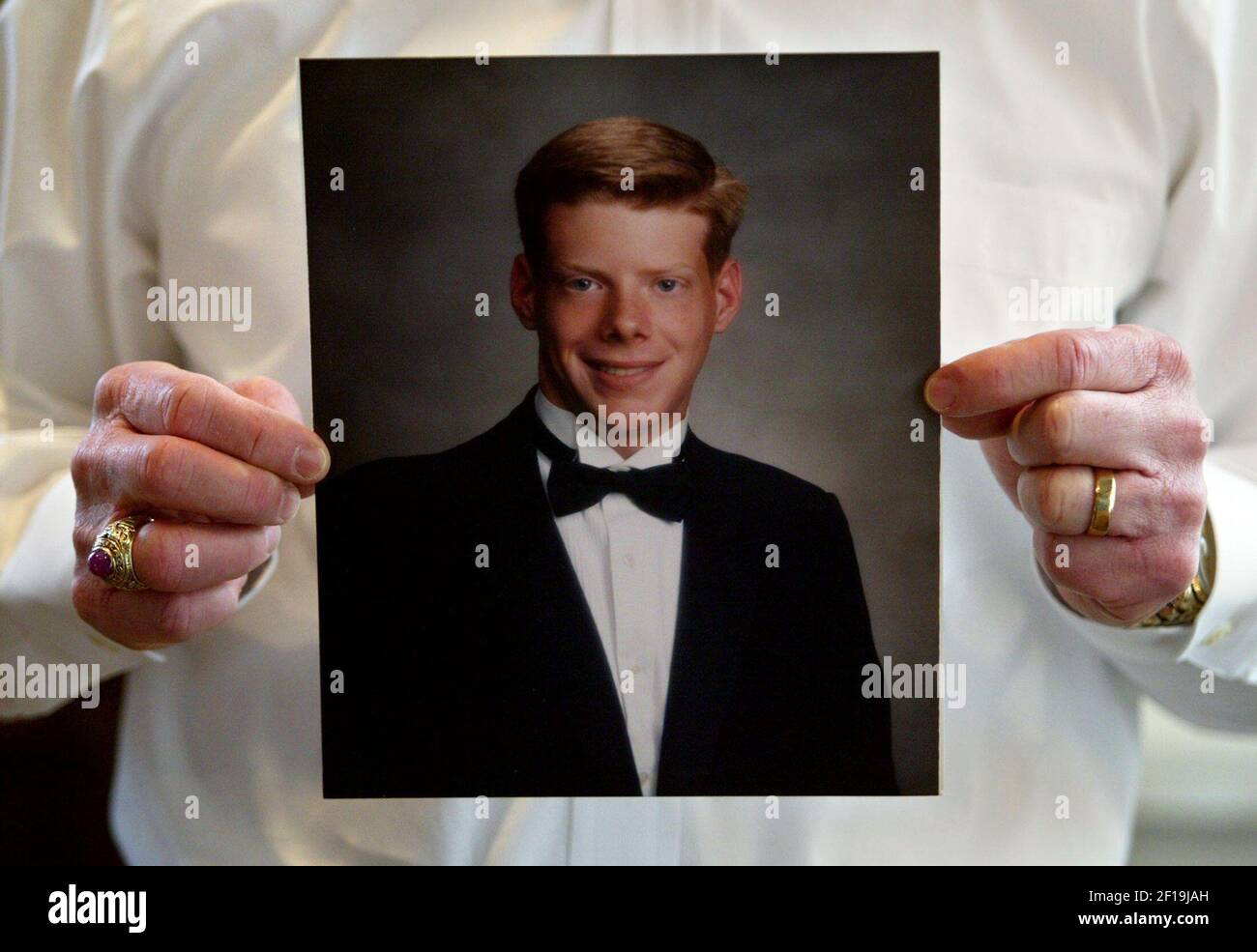 KRT LIFESTYLE STORY SLUGGED: NEWVOICES-DADSONSOLDIERS KRT PHOTOGRAPH BY ...