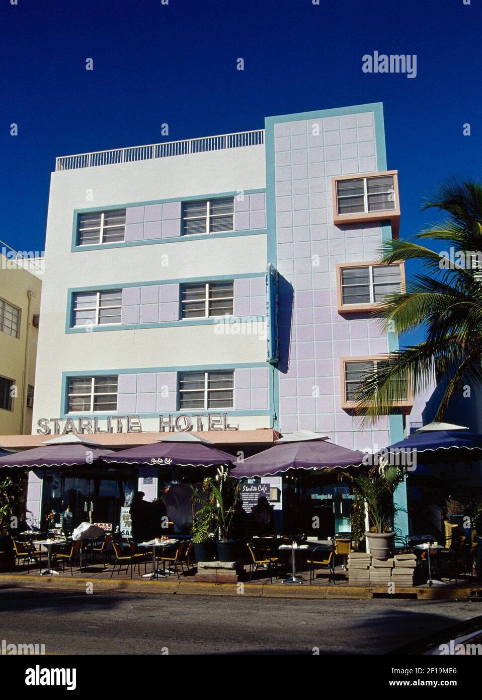 KRT TRAVEL STORY SLUGGED: UST-BEACHES-MIAMI KRT PHOTO BY ROBERT CROSS ...