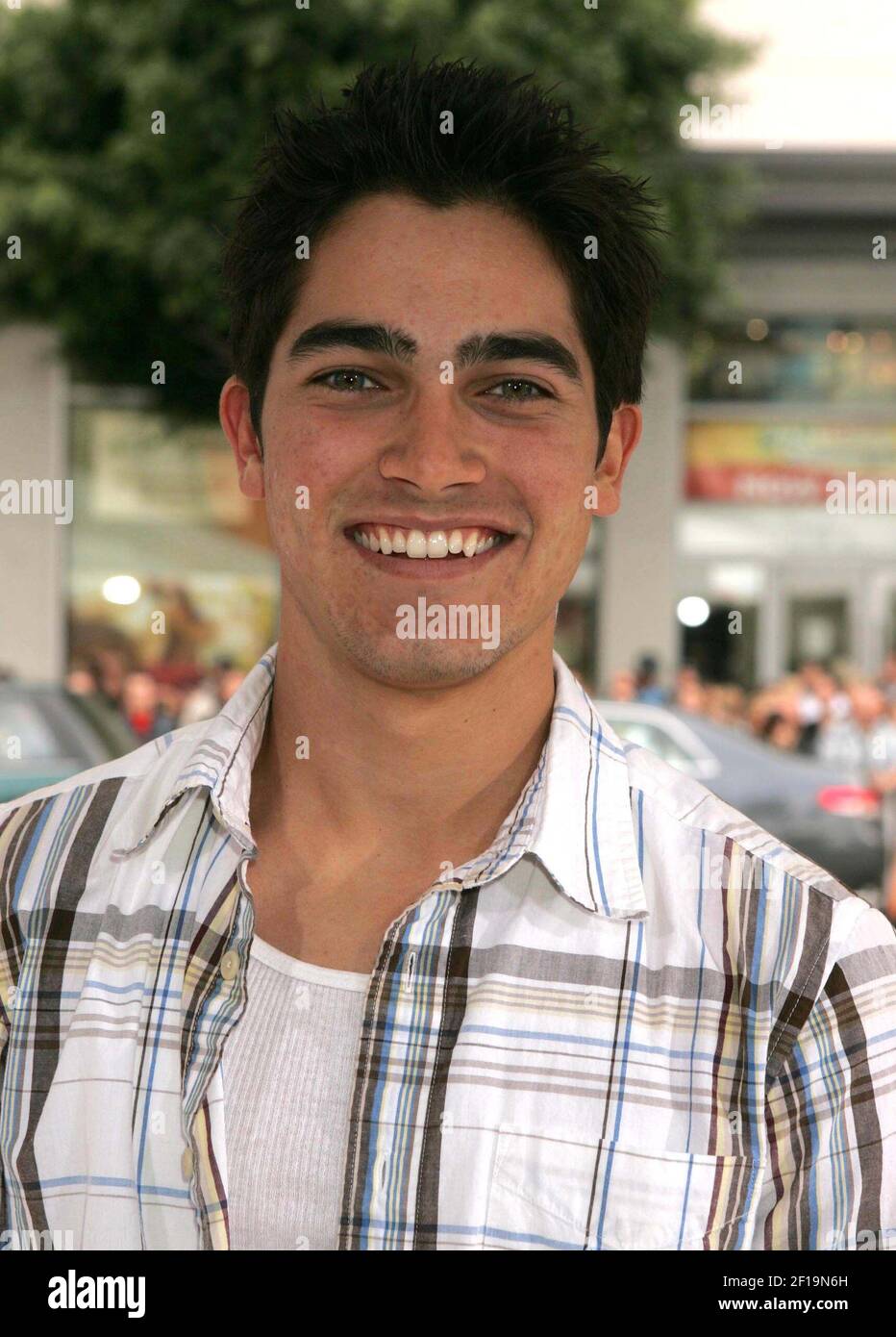 KRT ENTERTAINMENT STAND ALONE PHOTO SLUGGED: POLAREXPRESS KRT ...