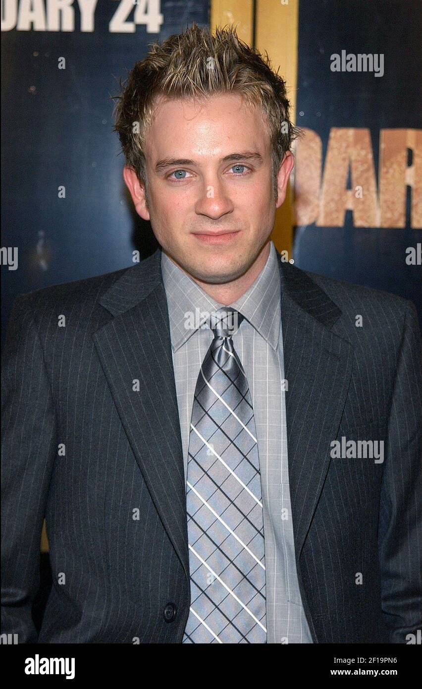 KRT ENTERTAINMENT STAND ALONE PHOTO SLUGGED: DARKNESSFALLS KRT ...