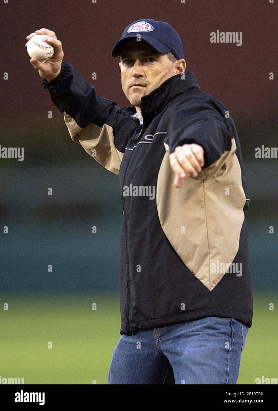 KRT SPORTS STORY SLUGGED: CARDINALS-PHILLIES KRT PHOTO BY MICHAEL PEREZ ...