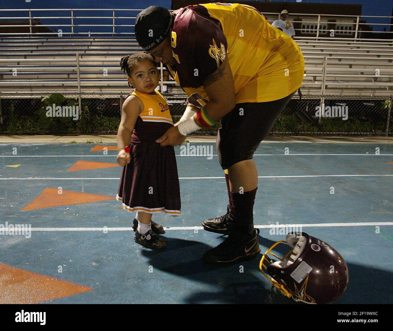 KRT STAND ALONE SPORTS PHOTO SLUGGED: DEMOLITION-DIVAS KRT PHOTOGRAPH ...