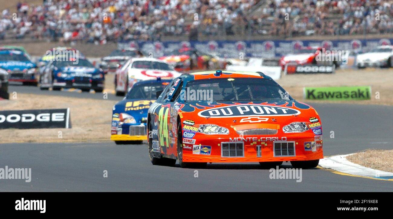 KRT SPORTS STORY SLUGGED: CAR-NASCAR KRT PHOTOGRAPH BY BOB PEPPING ...