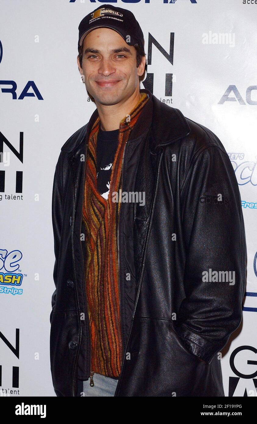 KRT STAND ALONE ENTERTAINMENT PHOTO SLUGGED: KISSTHEBRIDE KRT PHOTO BY ...