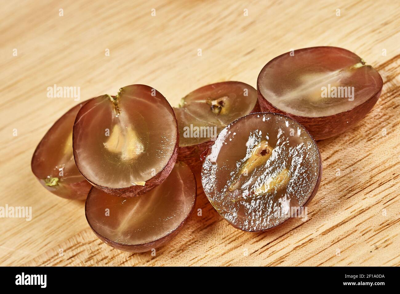 Red grapes on grapevine in hi-res stock photography and images - Alamy