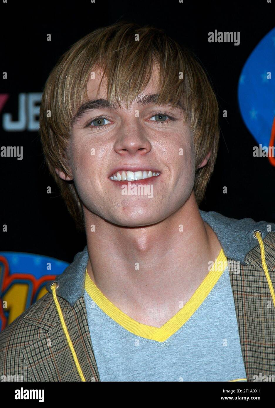 KRT STAND ALONE PHOTOGRAPH BY ABACA PRESS (December 11) Jesse McCartney ...