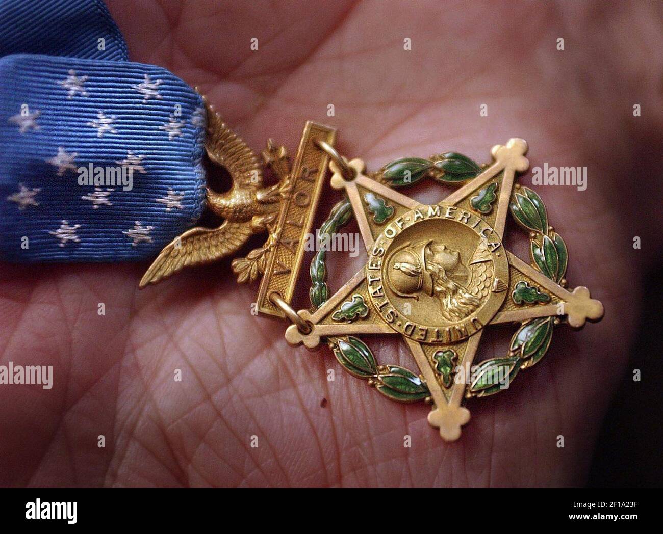 KRT US NEWS STORY SLUGGED: MEDALOFHONOR-KNAPPIE KRT PHOTO BY CHUCK ...