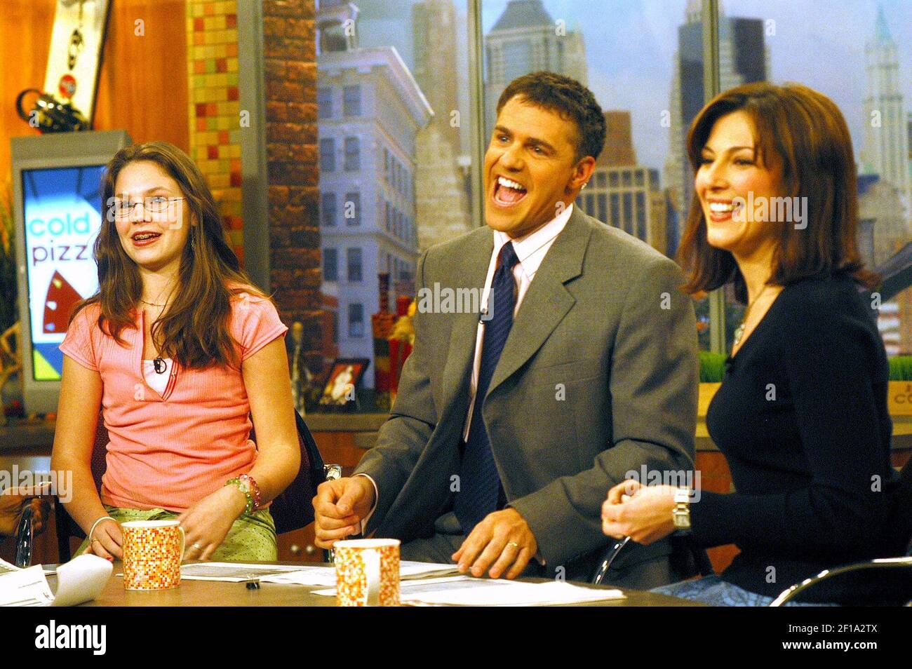 KRT ENTERTAINMENT STORY SLUGGED: TV-COLDPIZZA KRT PHOTO BY APRIL SAUL ...