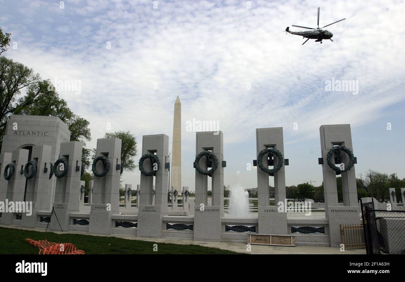 KRT US NEWS STORY SLUGGED: WORLDWARIIMEMORIAL KRT PHOTO BY CHUCK ...