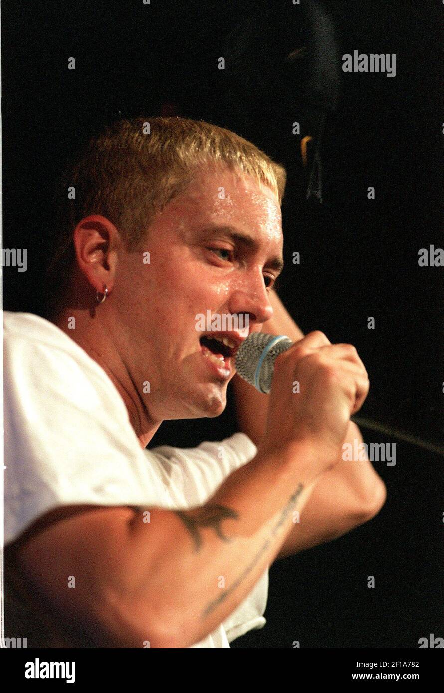 KRT ENTERTAINMENT STORY SLUGGED: EMINEM KRT PHOTOGRAPH BY KEVIN TANKA ...