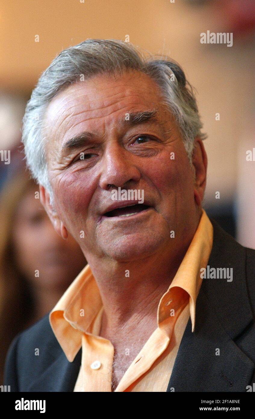 FOR USE WITH RELATED KRT ENTERTAINMENT STORIES SLUGGED: UNDISPUTED KRT ...