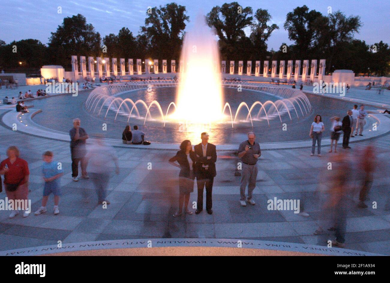 -- NO SALES, NO INTERNET-- FOR USE WITH 2004 YEAR END PHOTO PACKAGE ...