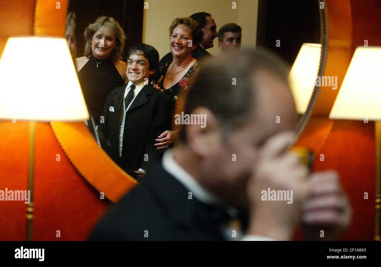 -- NO MAGS, NO SALES -- KRT US NEWS STORY SLUGGED: MED-CURE KRT PHOTO ...