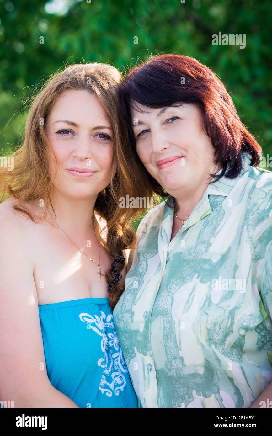 Young mother daughter vacation together hi-res stock photography and images - Alamy