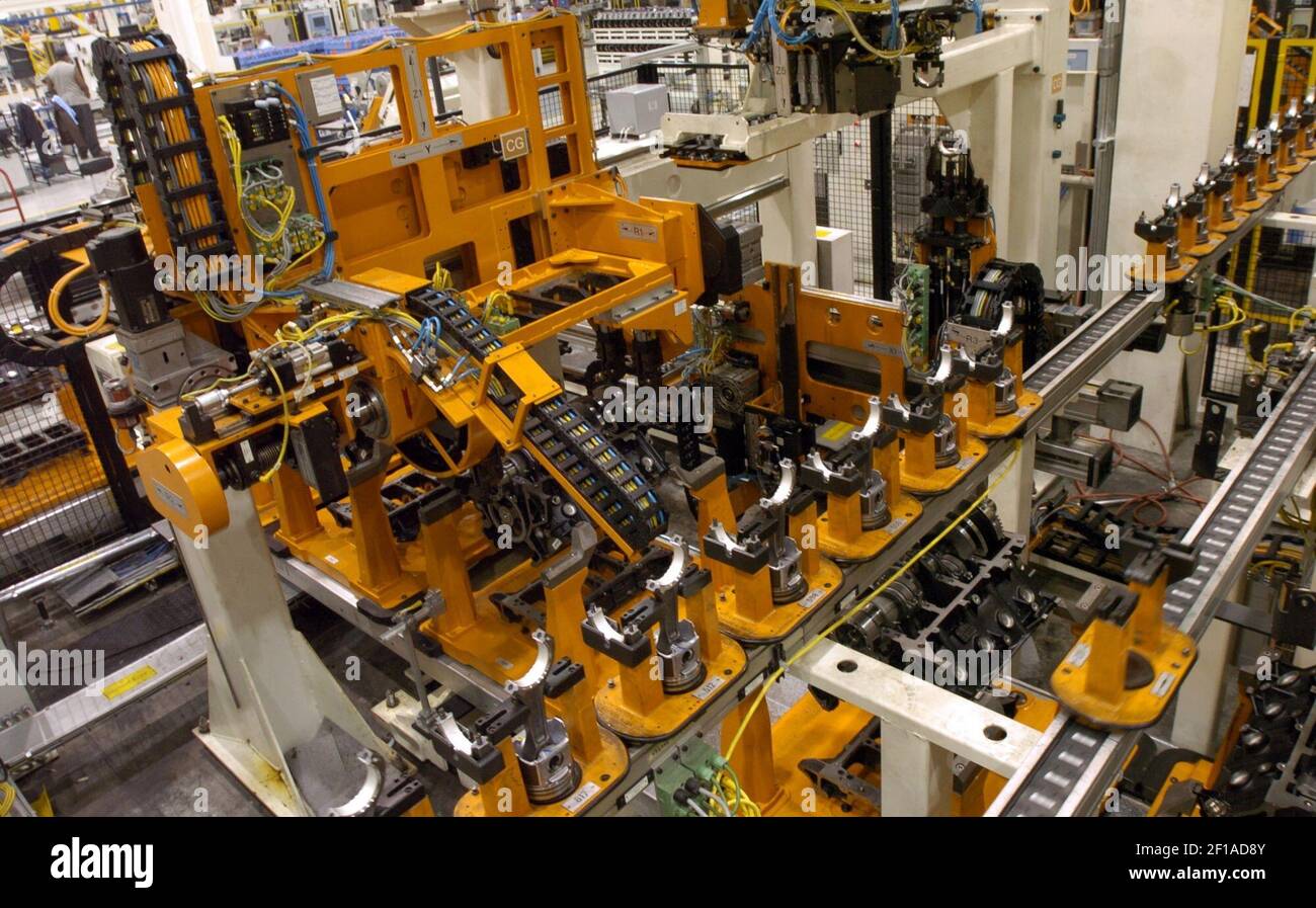 KRT BUSINESS STORY SLUGGED: AUTOMATION KRT PHOTOGRAPH BY JOHN SMIERCIAK ...